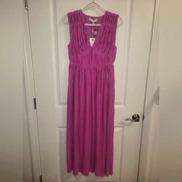Endless Rose | Dresses | Nwt Endless Rose Brand Pink Dress With Pleats ...